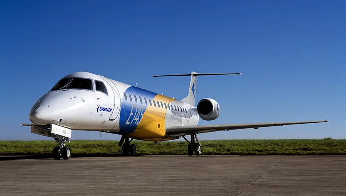 Charter a Embraer ERJ 145 Regional Airliner