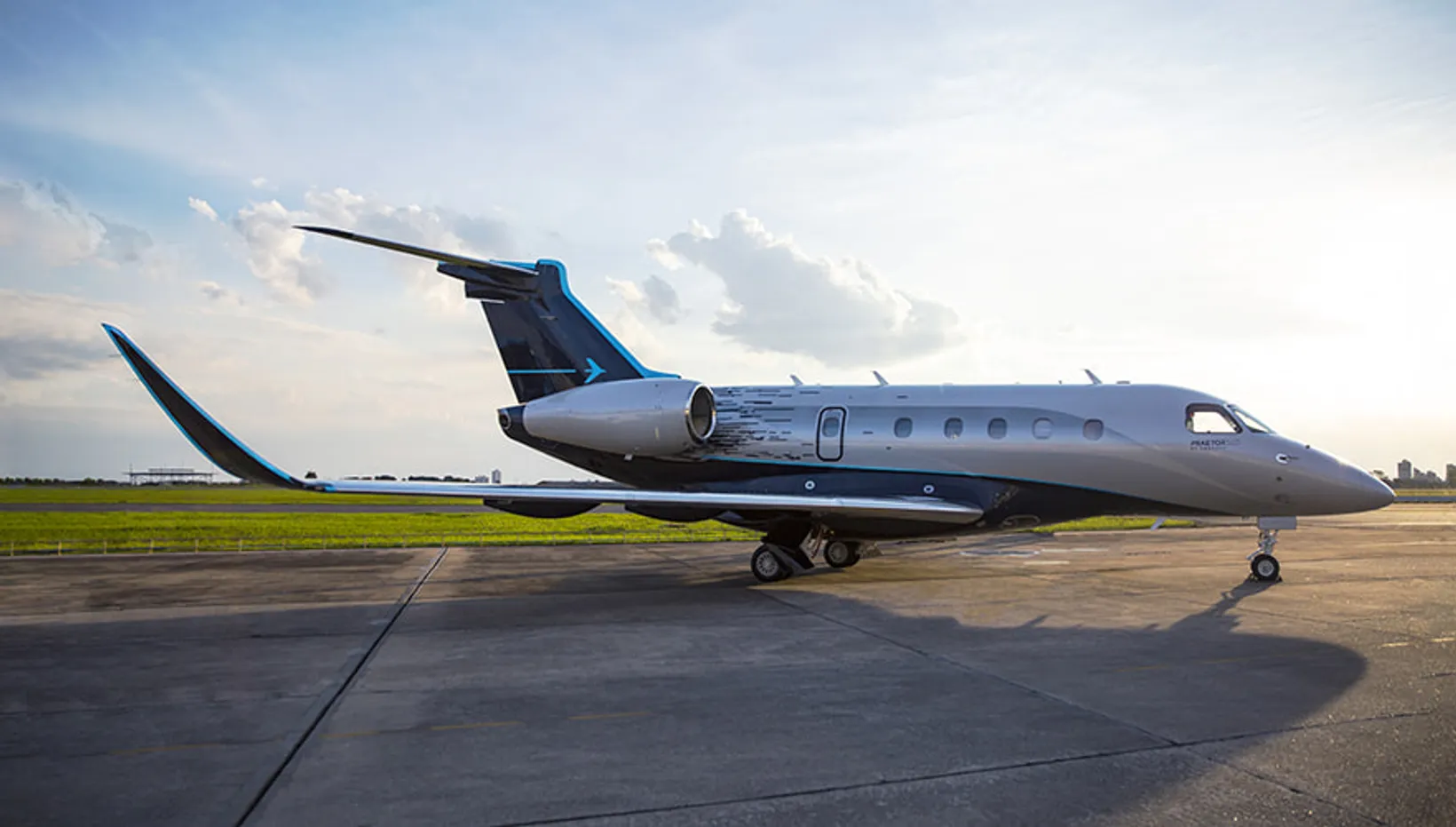 Charter an Embraer Praetor 500 Midsize Jet