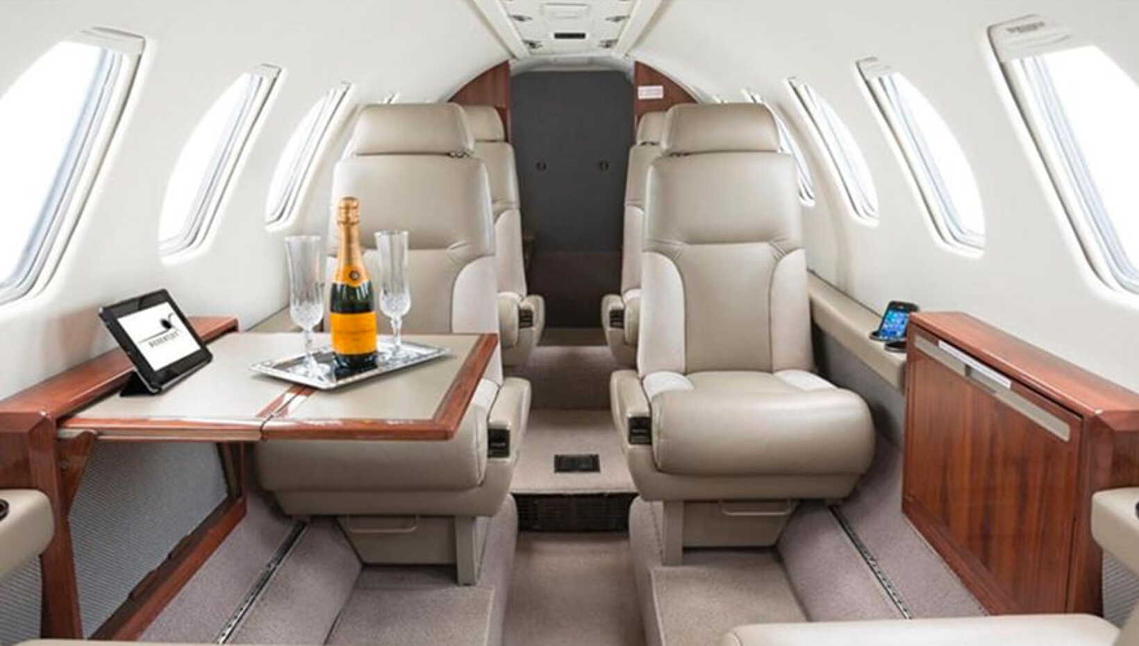 Charter a Cessna Citation V Light Jet