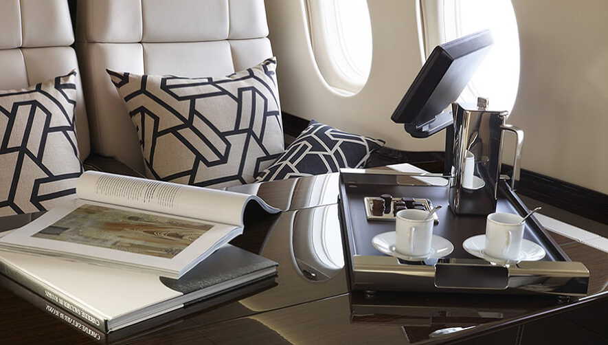 Dassault Falcon 2000LXS: Private Jet Charter