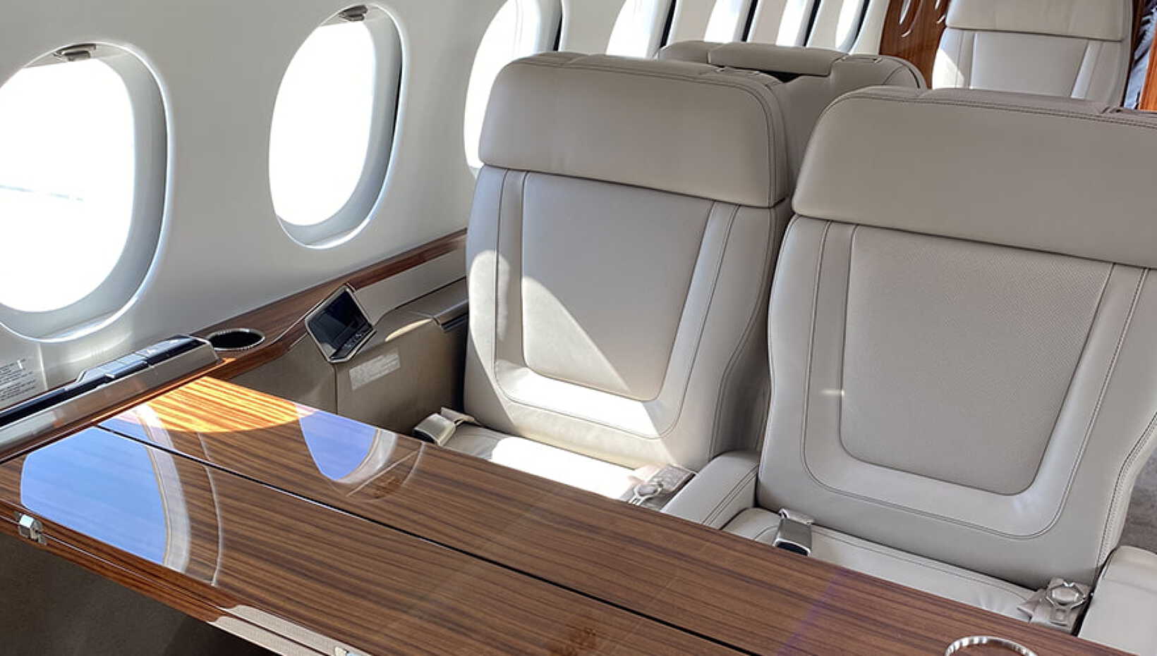 Charter a Dassault Falcon 900LX Large Jet