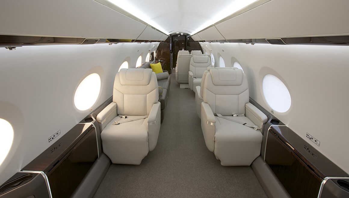 Charter a Gulfstream G350 Large Jet