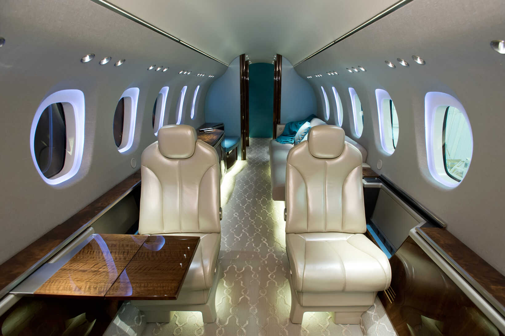 Charter a Cessna Citation Latitude Midsize Jet
