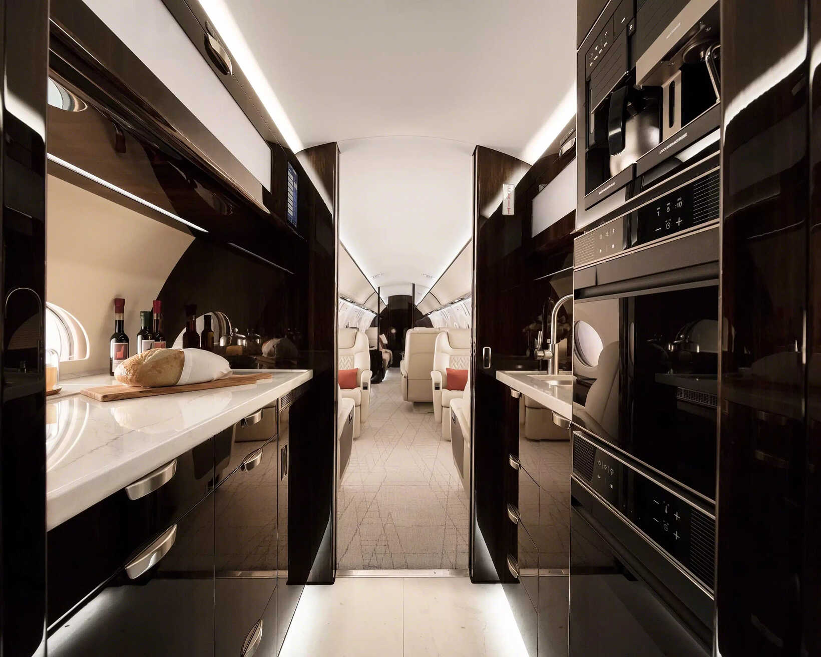 Gulfstream G600: Rent the best Long Range Jet