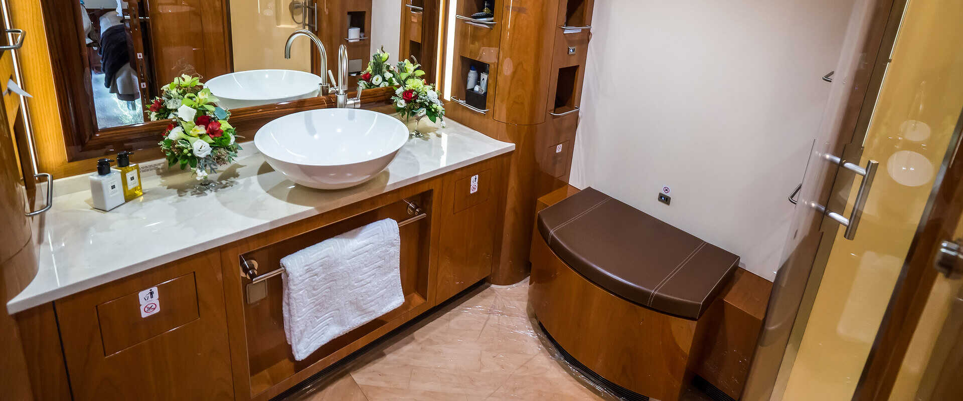 Everything you need to know about private jet bathrooms
