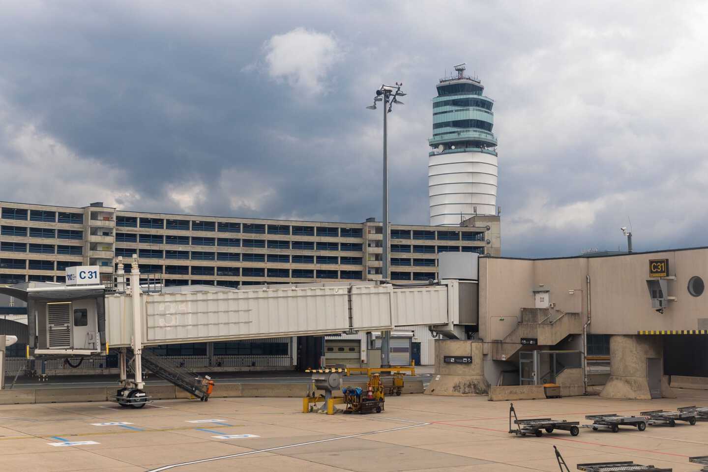 Private Jet at Vienna Schwechat International Airport (VIE)